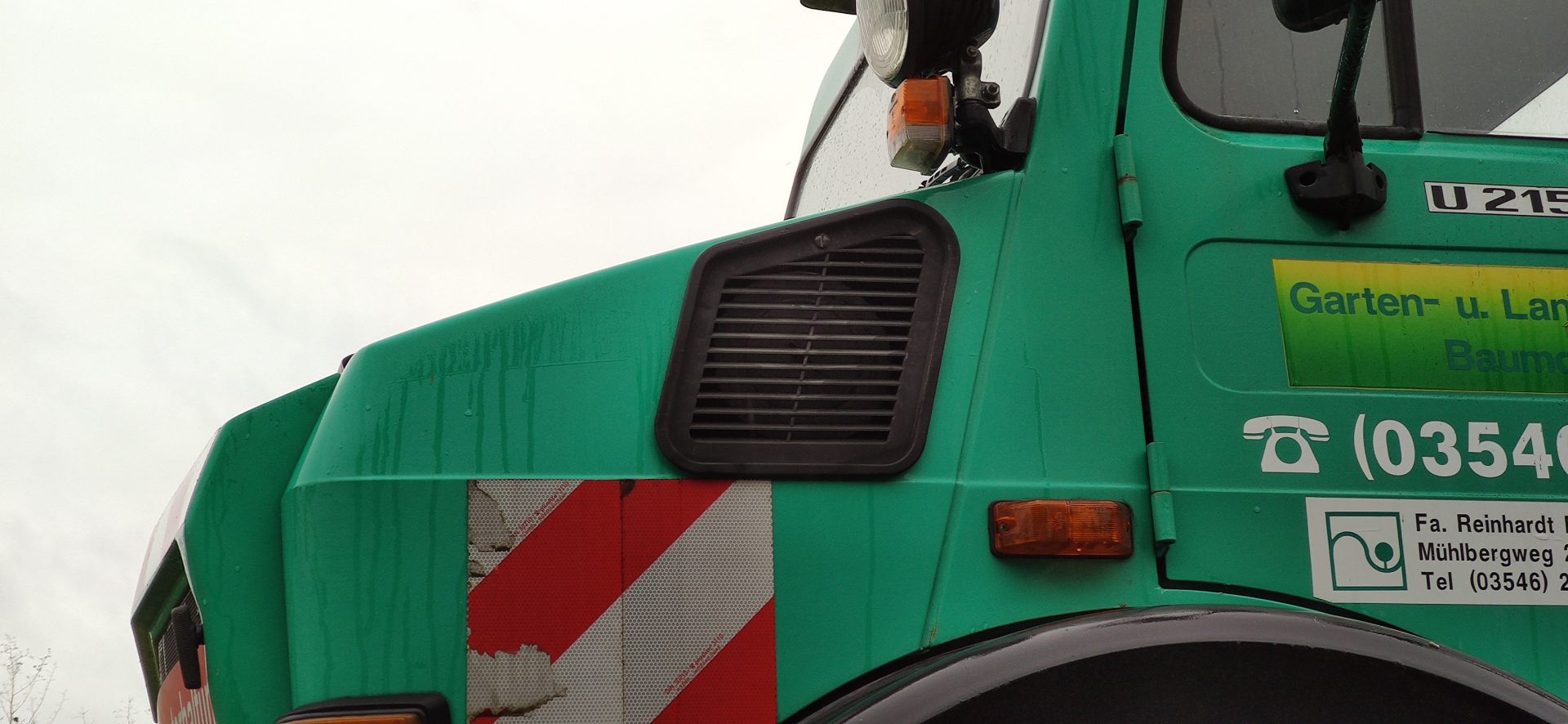 Unimog 435 U1300L Lüftungsgitter | UN1002